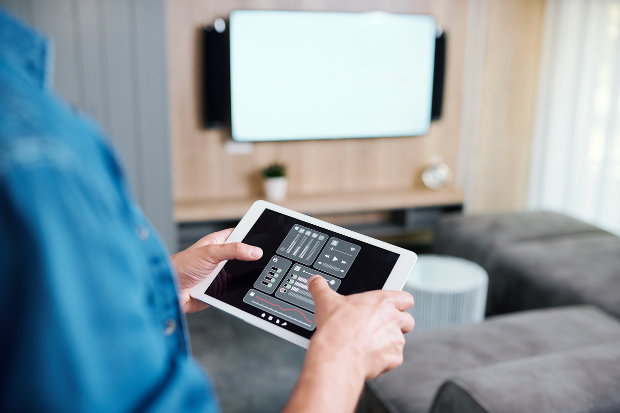 Touchscreens Home Automation: What You Need To Know | Smart Space ...